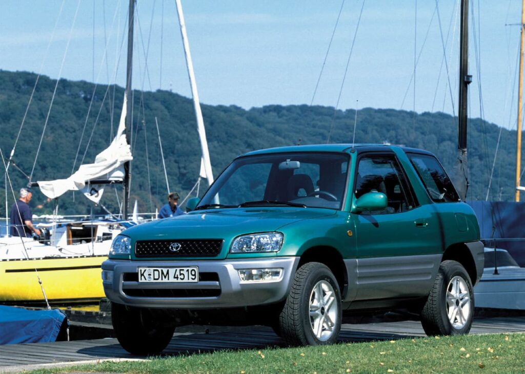 Historia del Toyota RAV4: 30 años y cinco generaciones - OcasionPlus Blog
