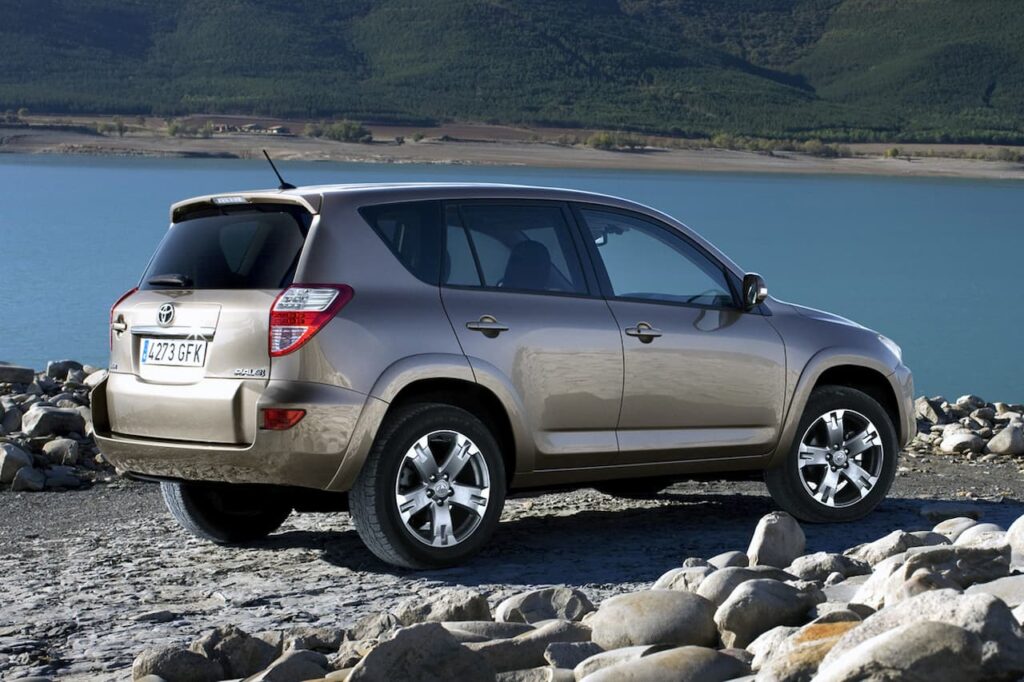 Historia del Toyota RAV4: 30 años y cinco generaciones - OcasionPlus Blog