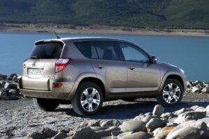 Historia del Toyota RAV4: 30 años y cinco generaciones - OcasionPlus Blog